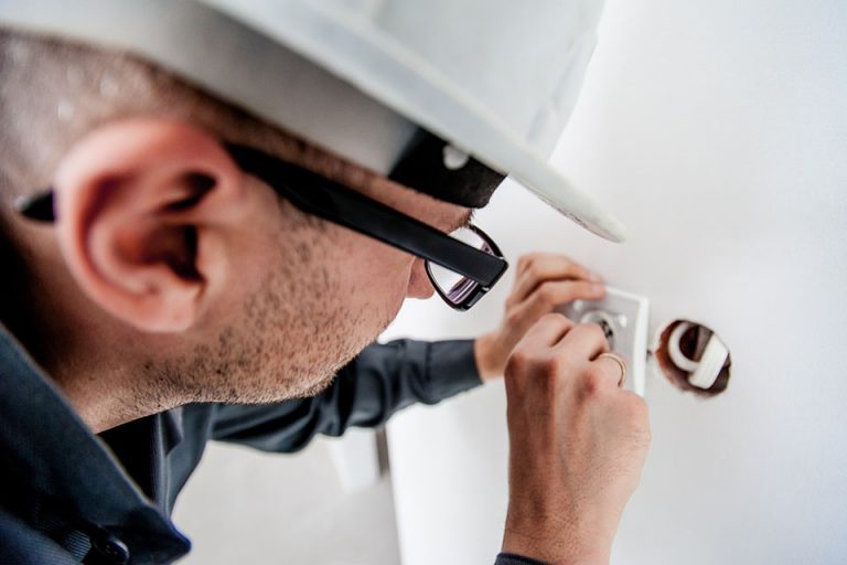 Électricité 101 : Tout ce que vous devez savoir sur l'électricité d'une ...
